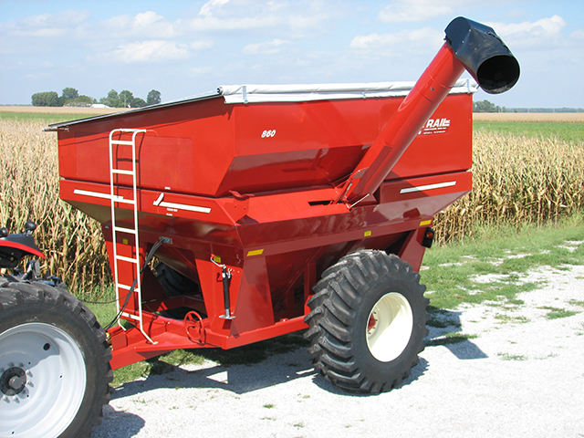 E-Z Trail Farm Wagons | Arthur, IL | Products | Grain Carts